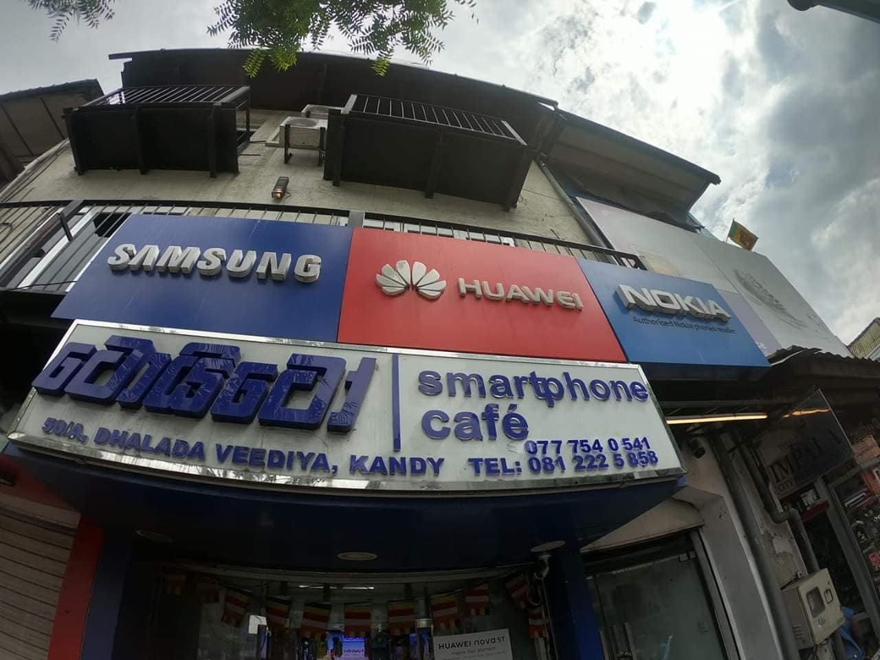Toyto Trading (Pvt) Ltd - Smart Phone Cafe Kandy